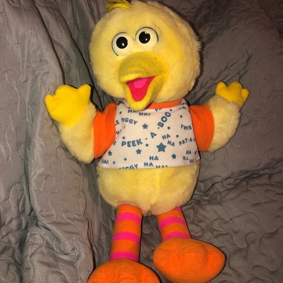 Sesame Street | Toys | Sesame Street Big Bird Peekaboo Talking Plush ...
